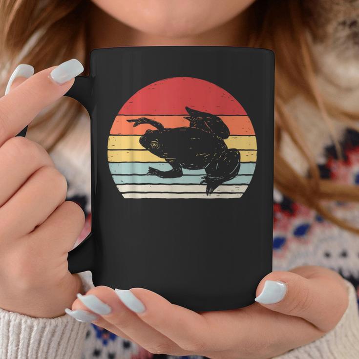 Vintage Retro African Clawed Frog Coffee Mug | Mazezy