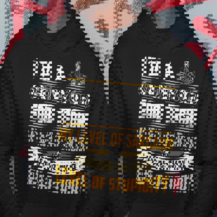 Eod Tech Im A Grumpy Old Eod Tech Hoodie | Mazezy