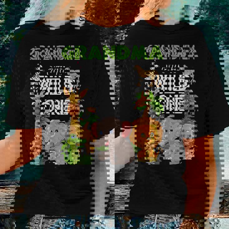 Grandma Of The Wild One Zoo Birthday Safari Jungle Animal Women T-shirt | Mazezy
