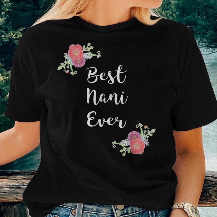 Pink Flowers Floral Best Nani Ever Women T-shirt | Mazezy