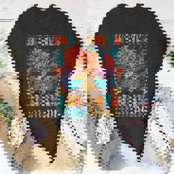 Boat Waves Sun Rays Lake Days Summer Vacation T-Shirt | Mazezy