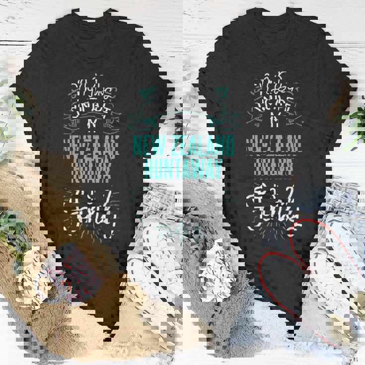 Cute New Zealand Huntaway Family Dog T-Shirt | Mazezy