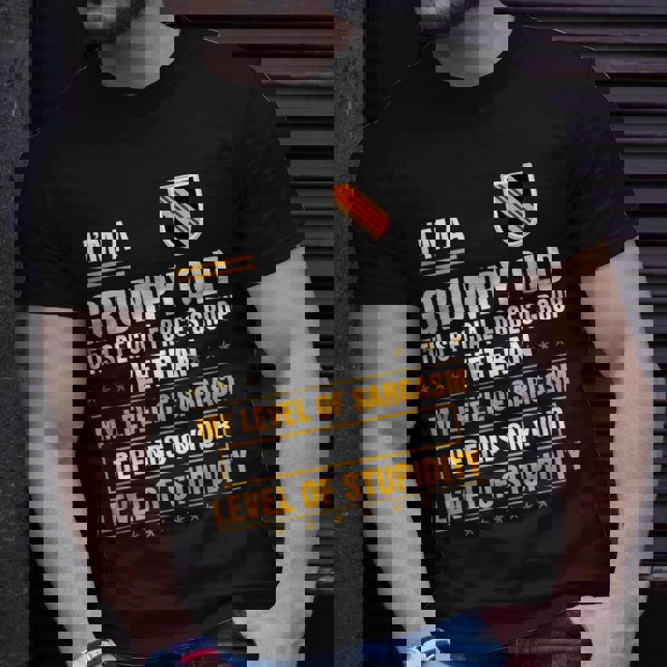 Im A Grumpy Old 5Th Special Forces Group Veteran Unisex T-Shirt | Mazezy