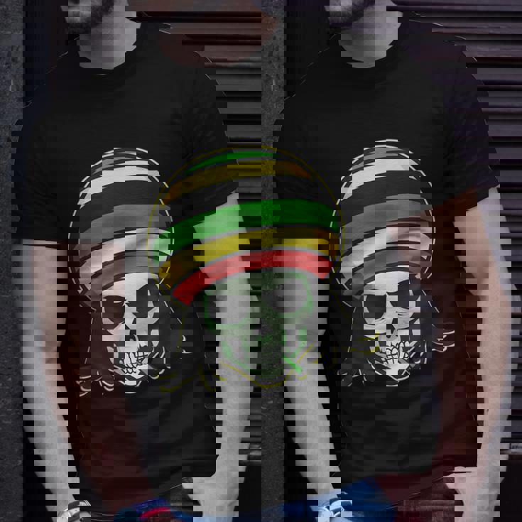 Rastafarian Skull With Marijuana Joint Scary Skeleton Unisex T-Shirt ...