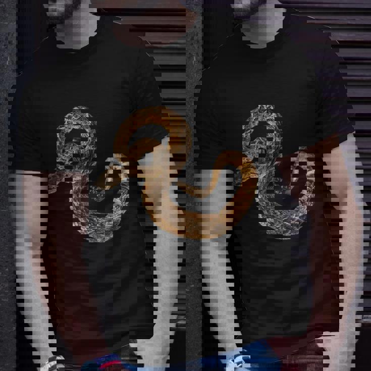 Vintage Snake Eastern Diamondback Rattlesnake Rattler T-Shirt | Mazezy